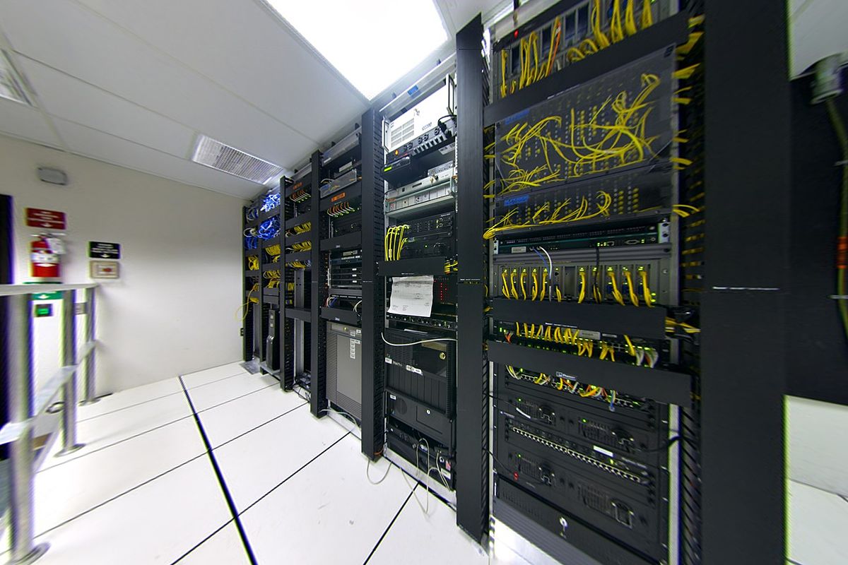 Planning a Disaster Recovery Strategy: Automated Backup Policies for ...